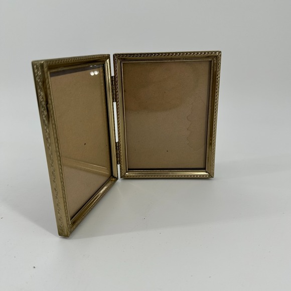 The Unbranded Brand | Accents | Vintage Hinged Double 3x4 Photo Frame ...